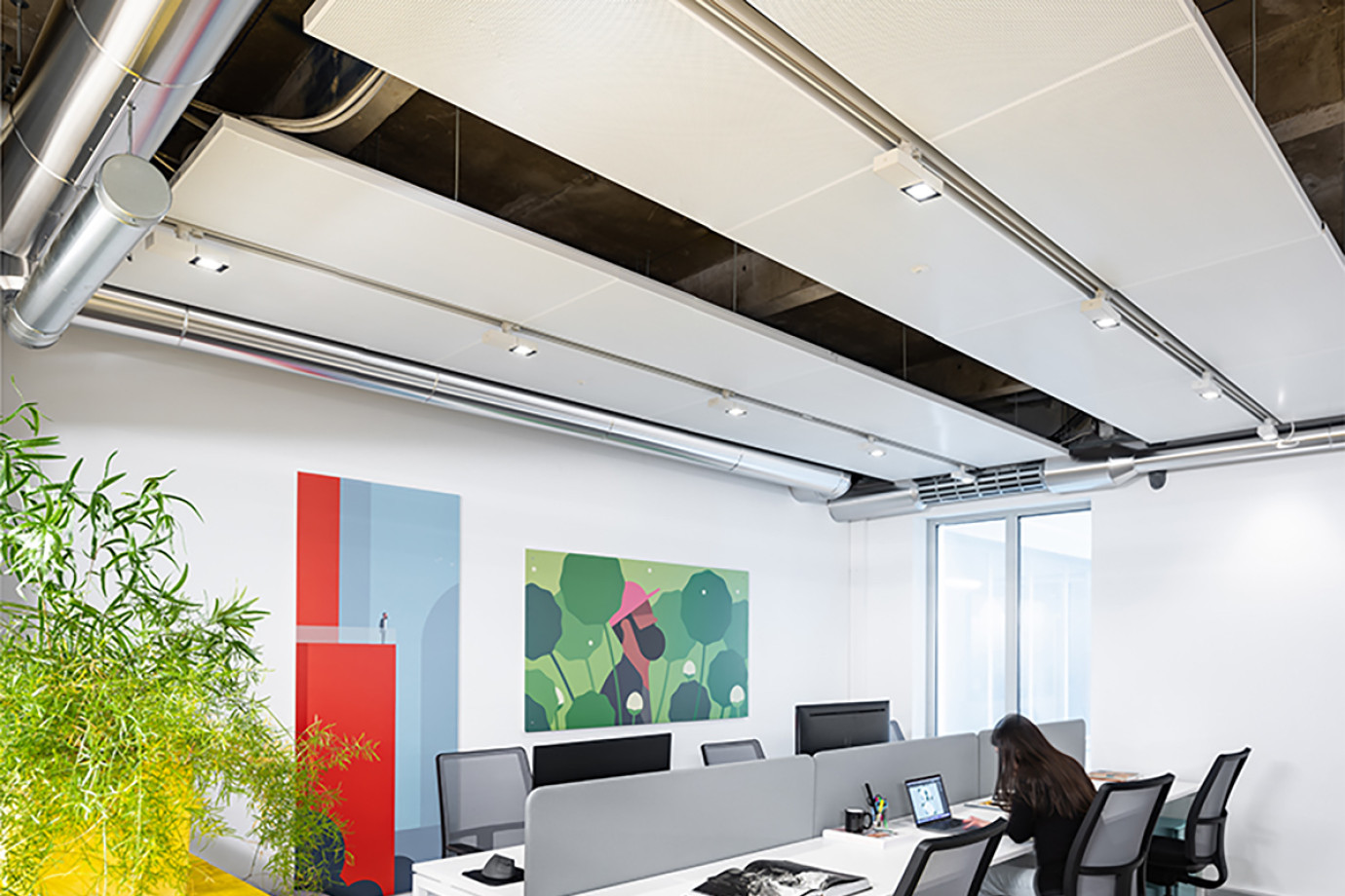 Coworking Paris Open space rez-de-jardin | Choose and Work